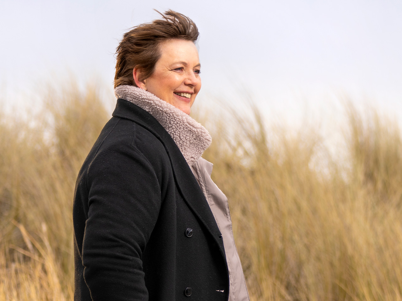 ”Jeg kan godt lide at skrive om alle de forbudte følelser” | Gyldendal