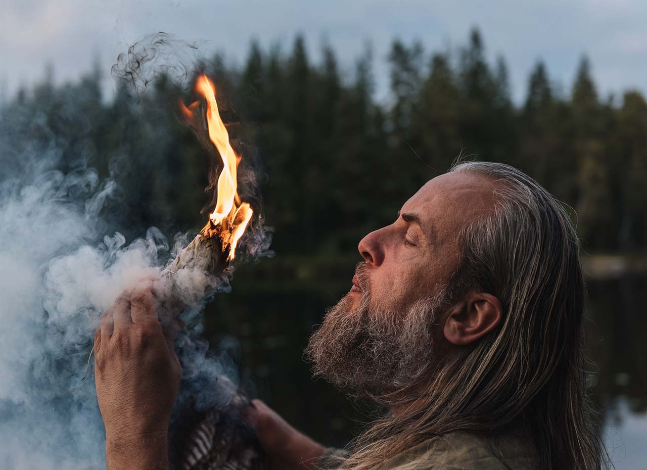 "Du ER allerede kærlighed" | Gyldendal